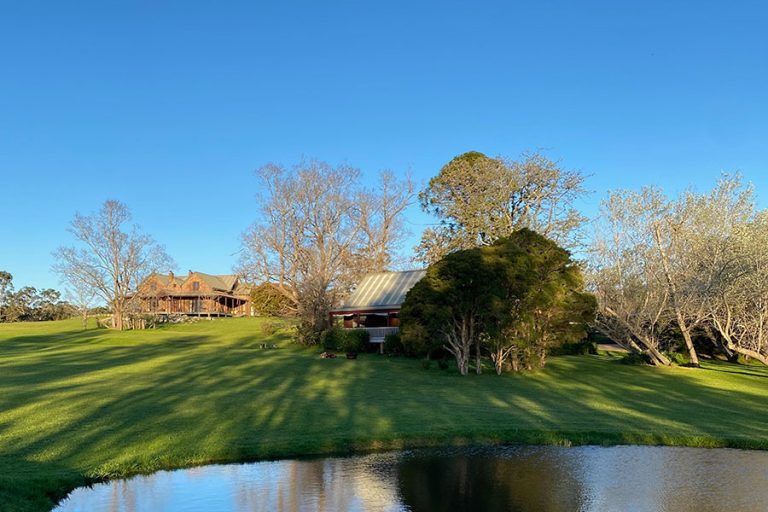 The Knoll Moruya in Summer – The Knoll, Moruya accommodation